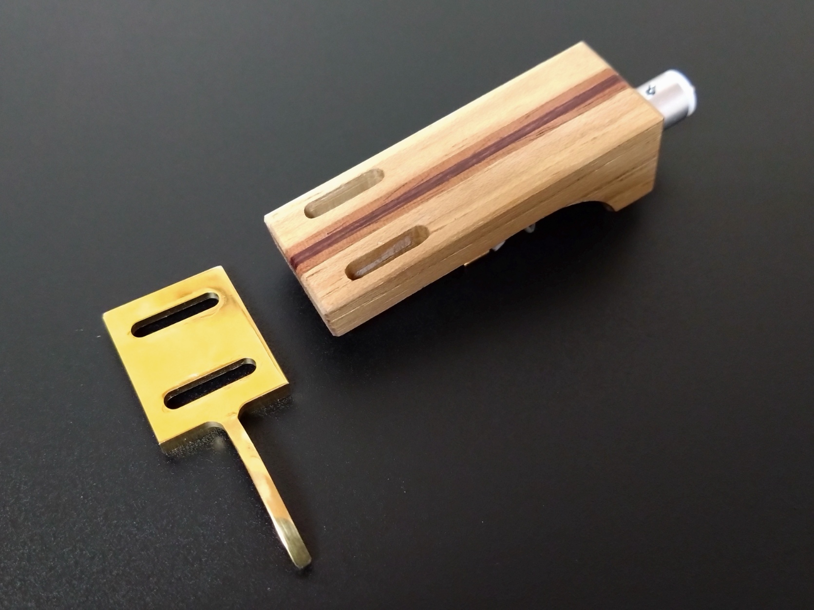 ACOUSTIC REVIVE RHS-1ヘッドシエル - レコードデジタルラボ